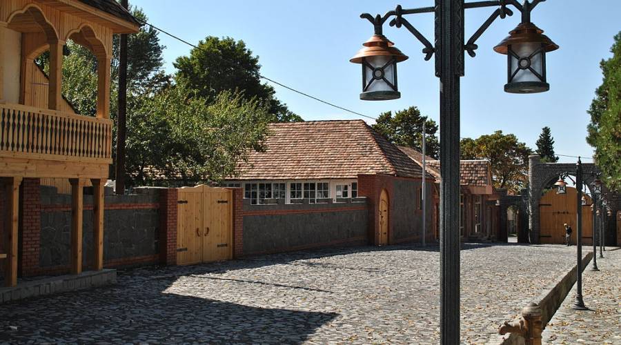 Azerbaijan | Gakh - Frisaga