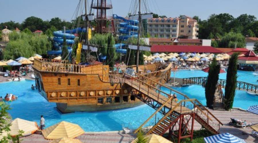 Azerbaijan | Entertainment in Nabran - Frisaga